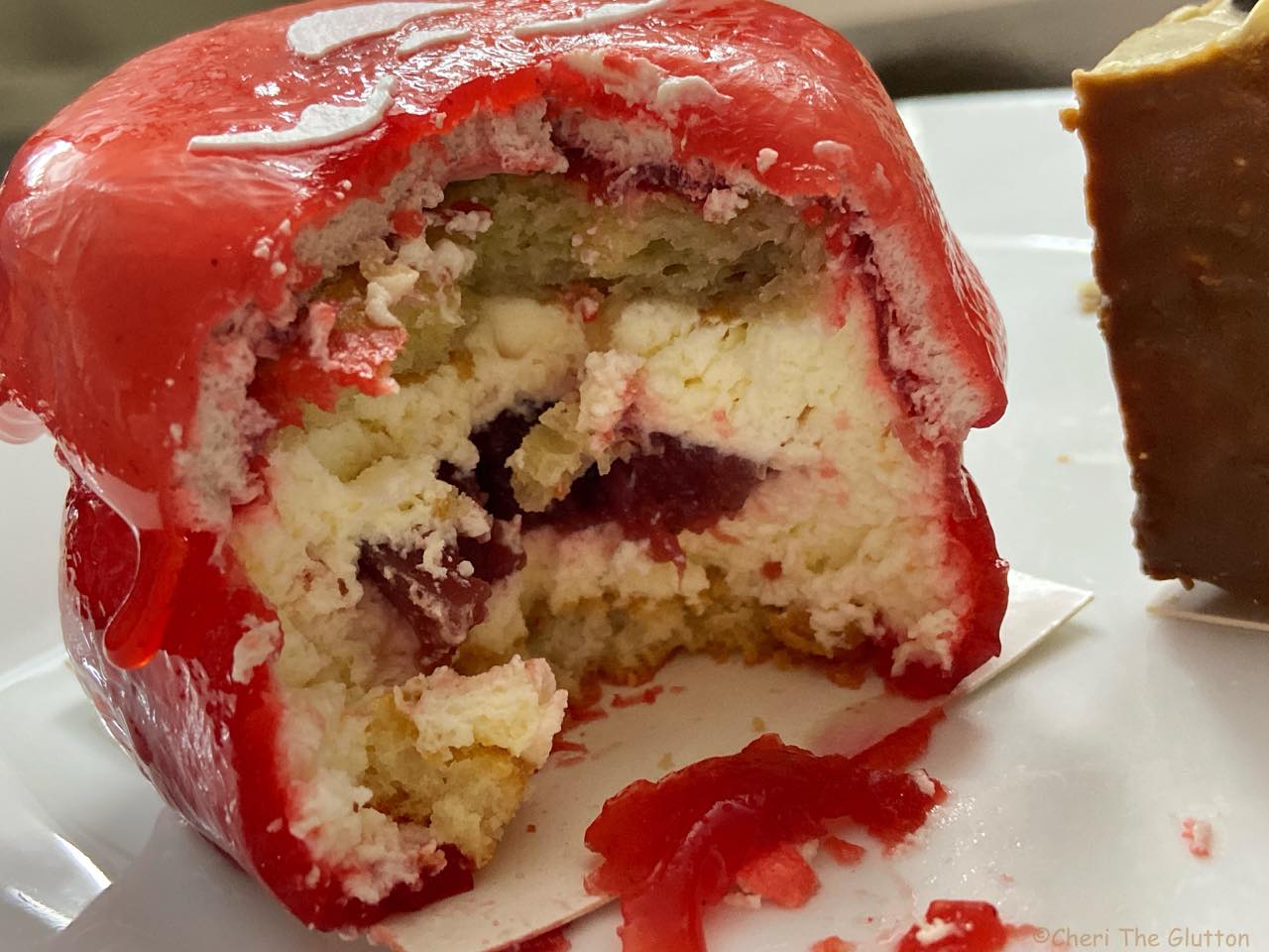 【ホーチミン】ロビンのケーキで人生初の、Year of the Cat！ ~ Robin Mouquet | フードアナリストちぇりの ...