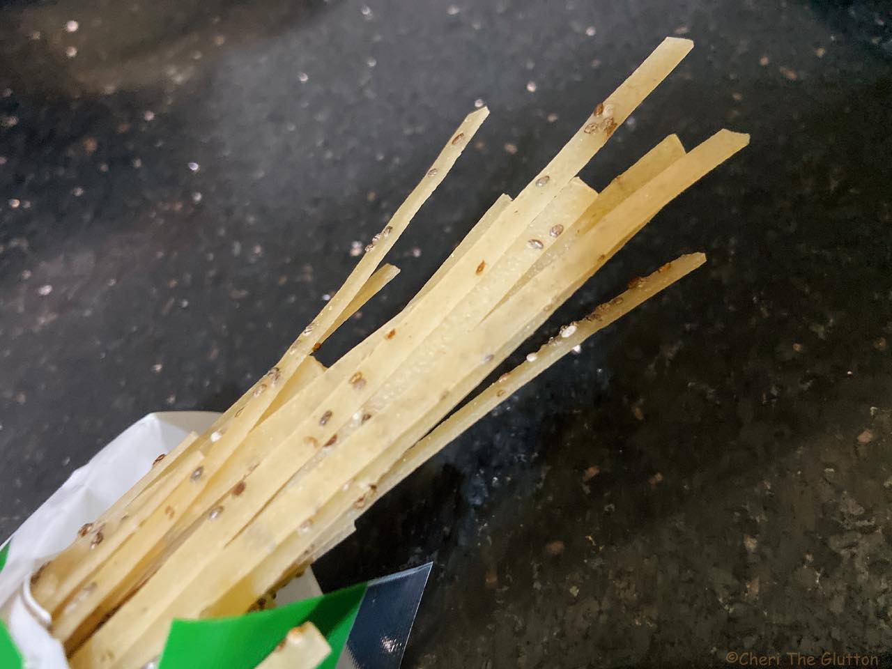 【食材】Chia Seedを練り込んだ麺、とか聞くとヘルシーでなんか良さげに聞こえるが…？ ~ Chia Pasta | フードアナリストちぇ ...