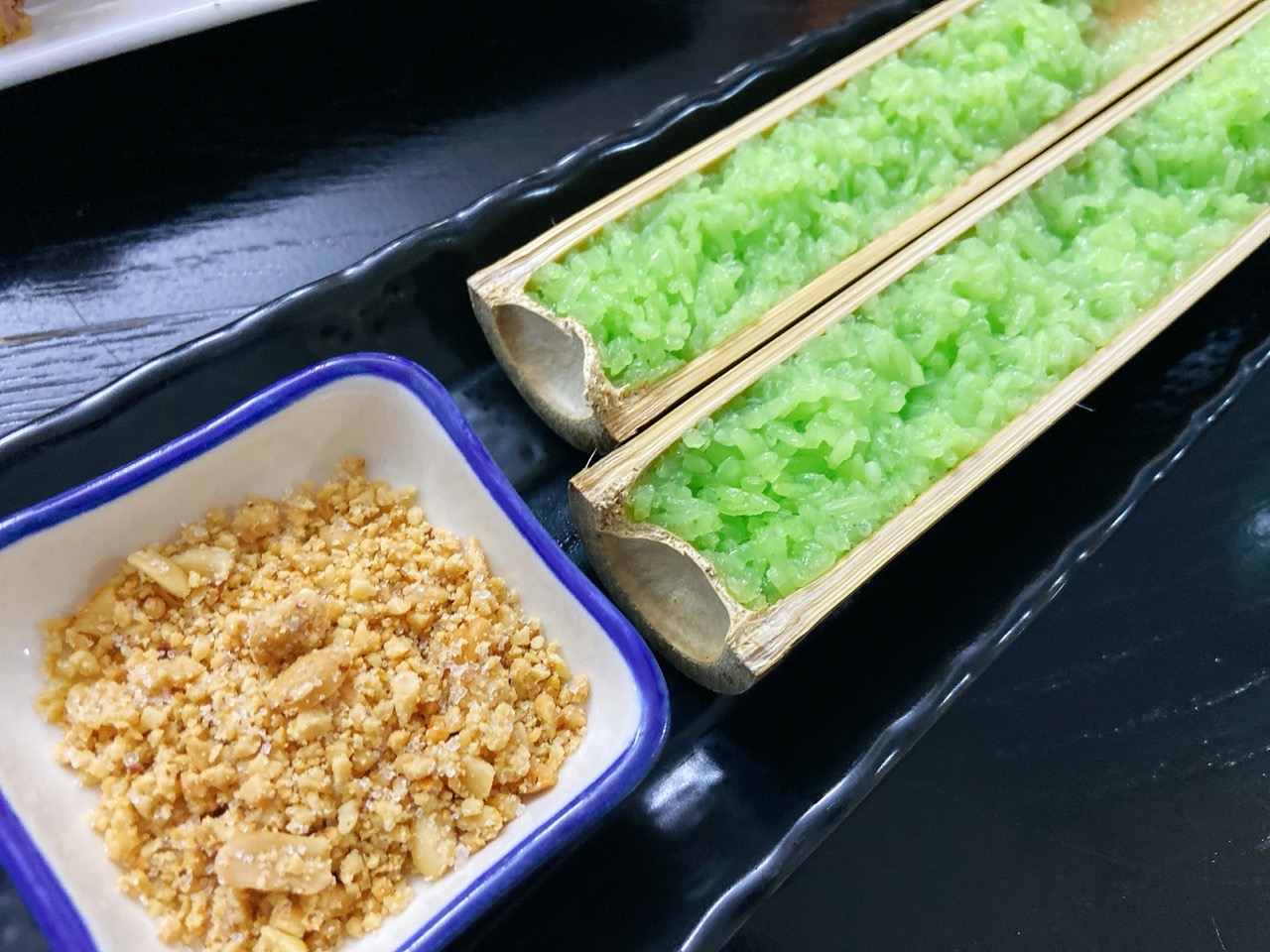 【Ho Chi Minh・Grab Food】玄人向けのこんな鶏料理！Ga U Muoi Hoa Tieu というジャンル！ ~ Ga U ...