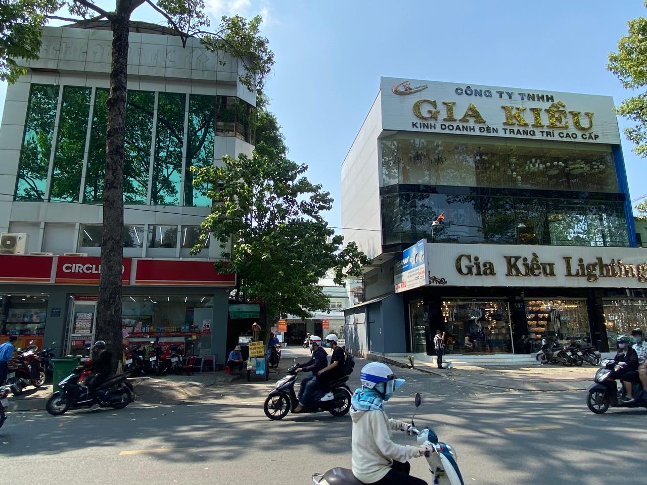 【Ho Chi Minh】ロビンの工房にイートインスペースができましたよ！ ~ Robin Mouquet Bakery | フードアナリスト ...