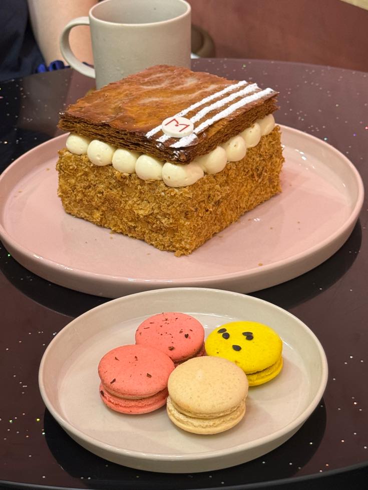 【Ho Chi Minh】お店でホールケーキという蛮行を行いましたが幸せでした(*´꒳`*) バレンタイン予告もあるよ！~ Robin ...