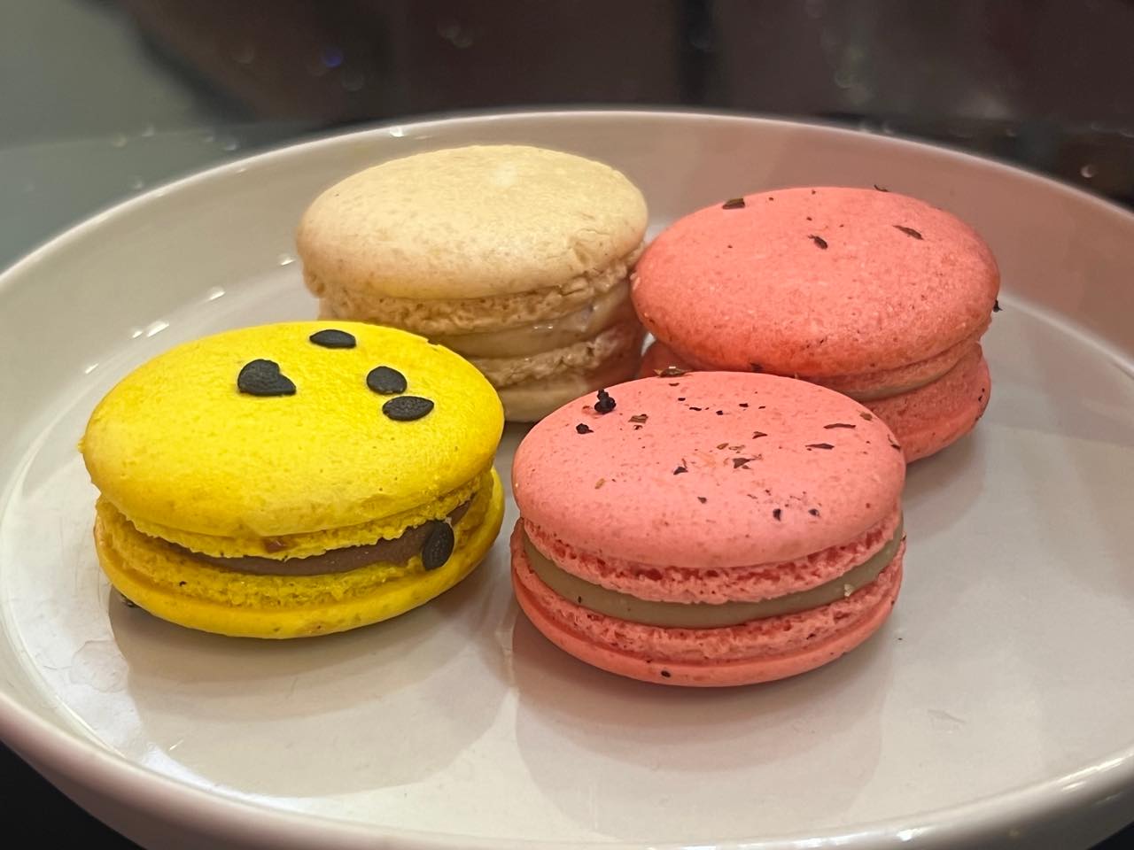 【Ho Chi Minh】お店でホールケーキという蛮行を行いましたが幸せでした(*´꒳`*) バレンタイン予告もあるよ！~ Robin ...