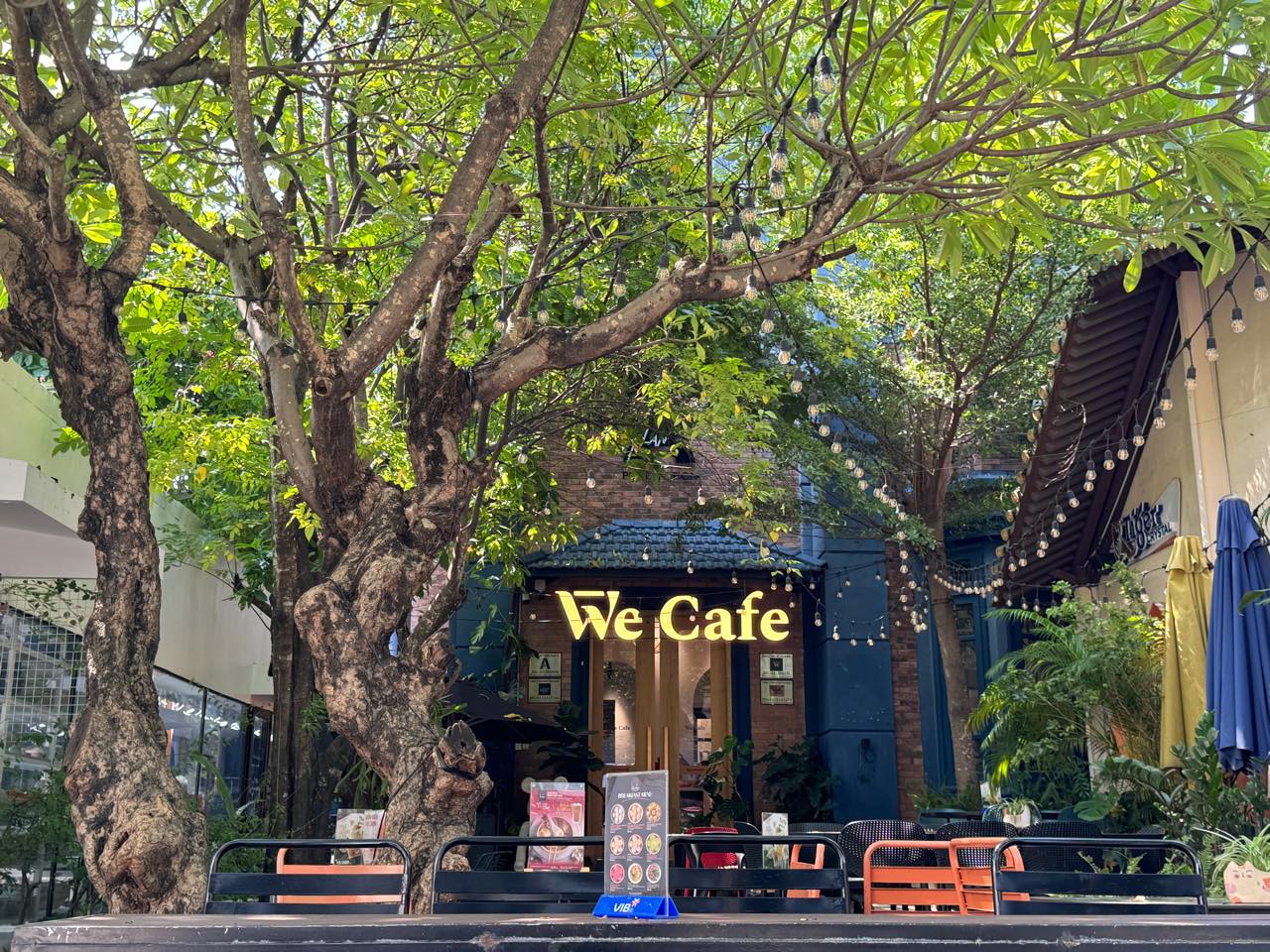 【移転】喧騒の中の静かな小さな森の中・オーダーミスで遭遇したエッグコーヒーが過去一おいしかった件！ ~ We Cafe | フードアナリストちぇりのホーチミンの美味いもん