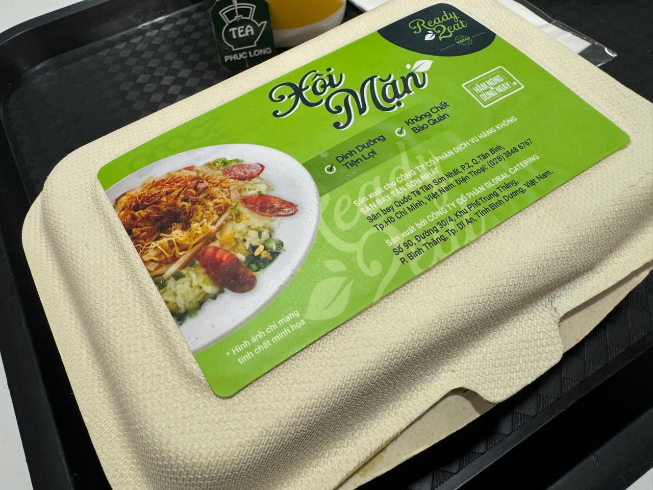 【Ho Chi Minh】タンソンニャットの国内線ゲート前の美味しいカフェで4品目の Bun Bo Hue！ ~ 84 Cafe | フードアナリストちぇりのホーチミンの美味いもん