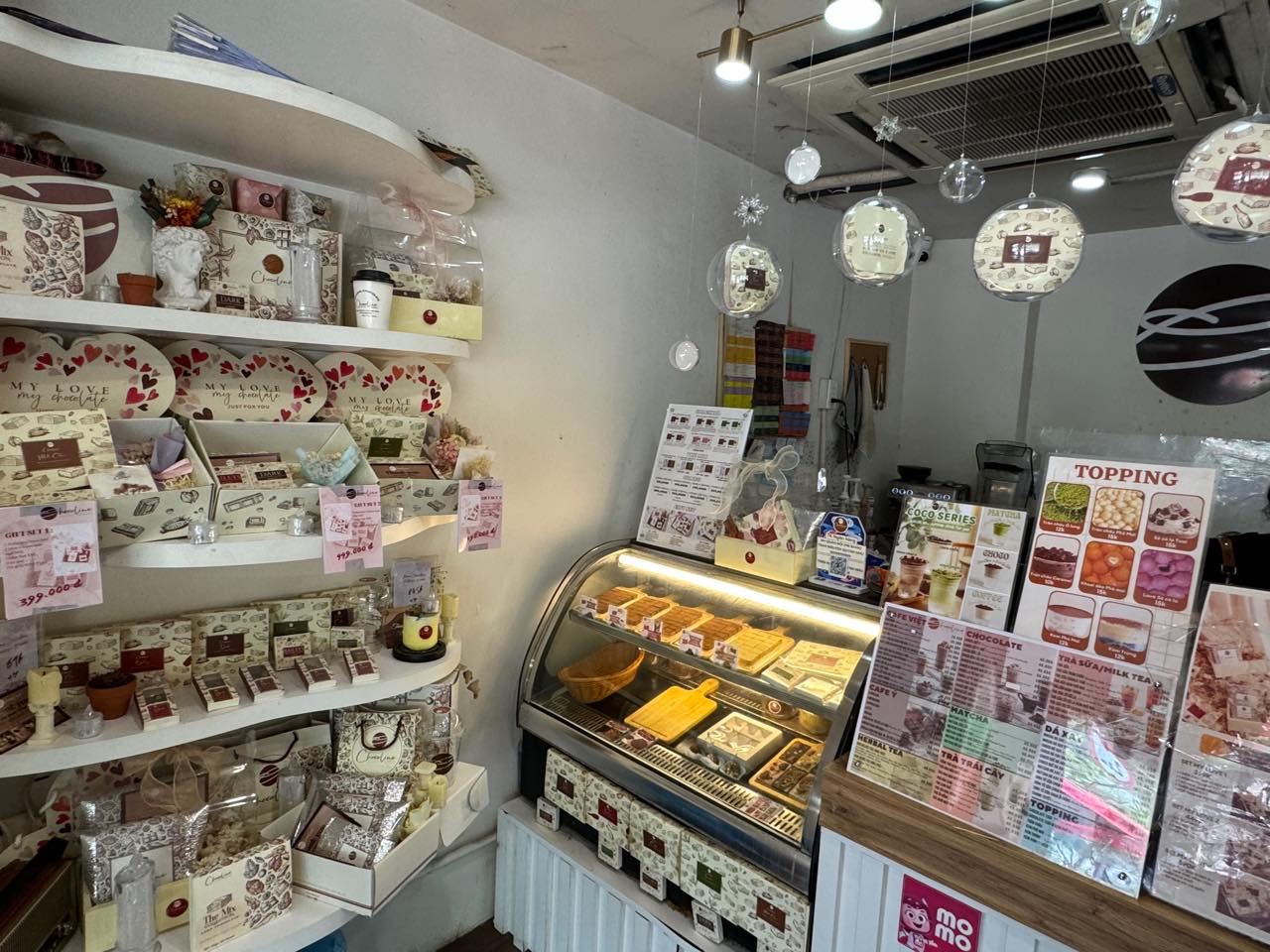 【Ho Chi Minh・Grab Food】何気なーく頼んだカフェに美味しい生チョコがあった！ ~ Chocoline Cafe | フード ...