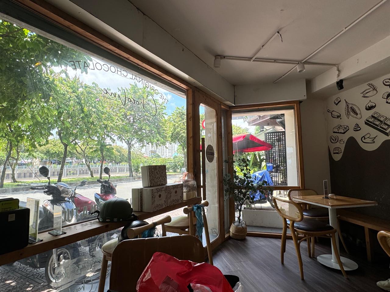 【Ho Chi Minh・Grab Food】何気なーく頼んだカフェに美味しい生チョコがあった！ ~ Chocoline Cafe | フード ...