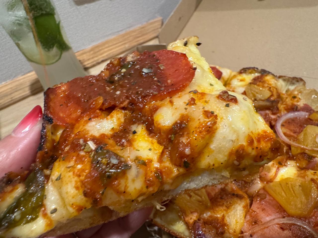 【Da Nang・Grab Food】デトロイトピザってのがあったので頼んでみたよ！ ~ Motor City Detroit Style ...