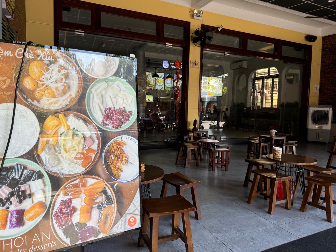 【Hoi An】むちゅぷる豆腐が美味しい♪エアコンスペースでローカル気分晴 ~ Tiem Che Xiu | フードアナリストちぇりの ...