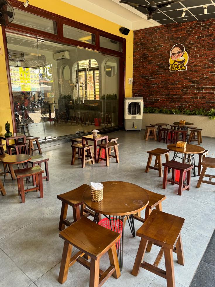 【Hoi An】むちゅぷる豆腐が美味しい♪エアコンスペースでローカル気分晴 ~ Tiem Che Xiu | フードアナリストちぇりの ...