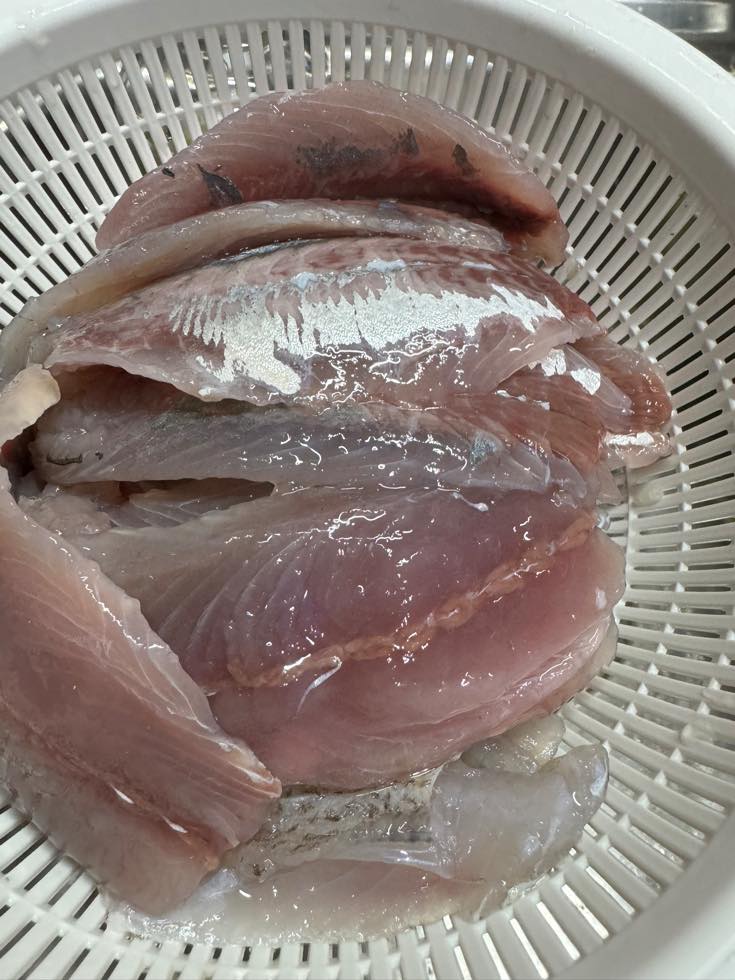 【ちぇり飯】生魚・冷凍魚を調理する前に、美味しく化ける簡単なひと手間！ | フードアナリストちぇりのホーチミンの美味いもん