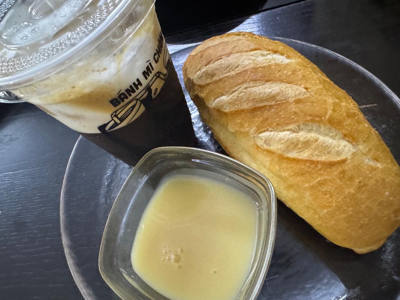 【Grab Food / Ho Chi Minh】Banh Mi 練乳って絶対美味しいやん！ ~ Banh Mi Cham Hung ...