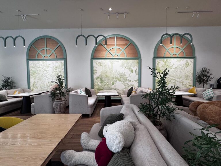 【Ho Chi Minh】亀公園側の広大カフェは料理もイケるし熊もいる？！ ~ Mellow Beans Cafe | フードアナリストちぇ ...